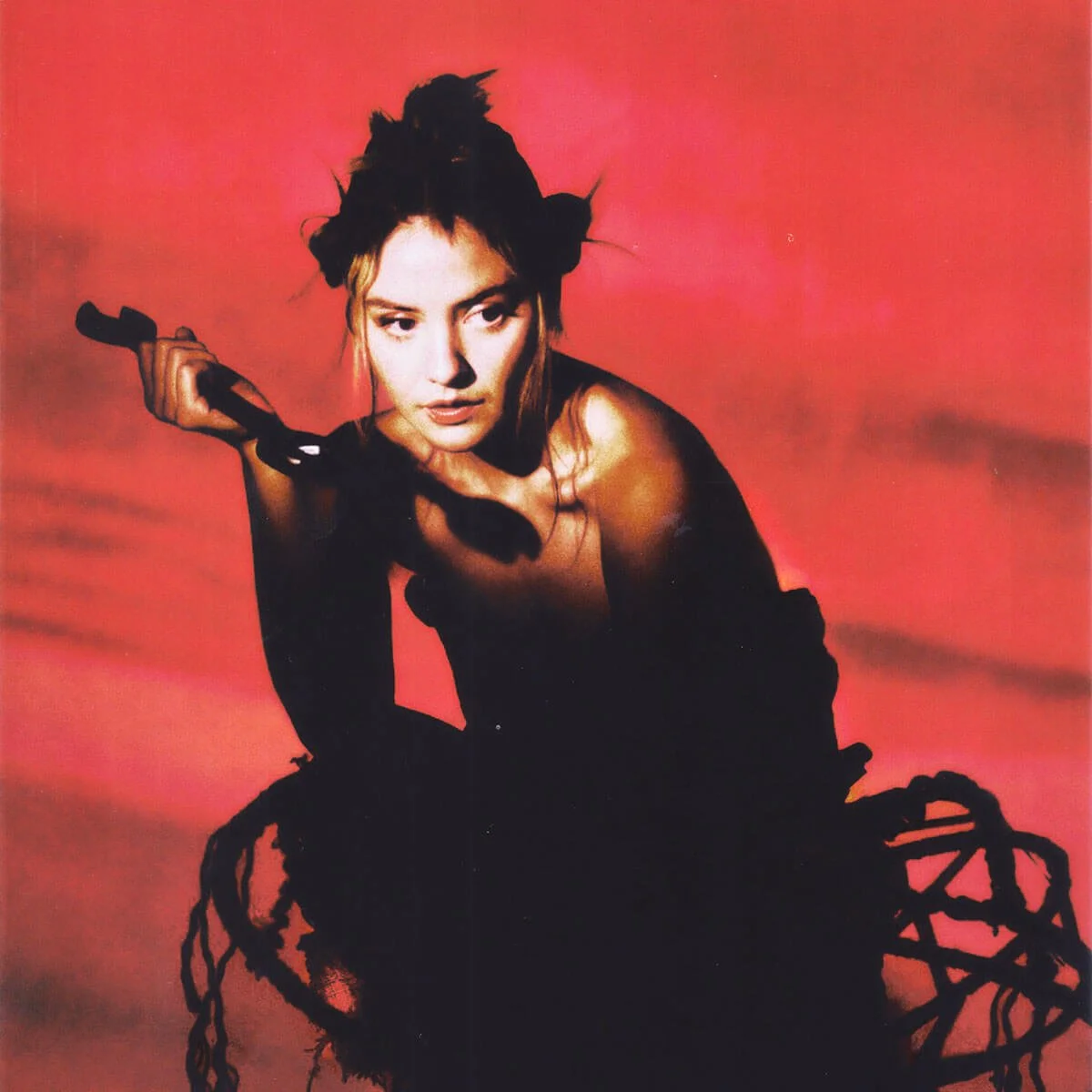 Review: Dora Jar Crafts a Colorful Soundscape in Debut Album ‘No Way To ...