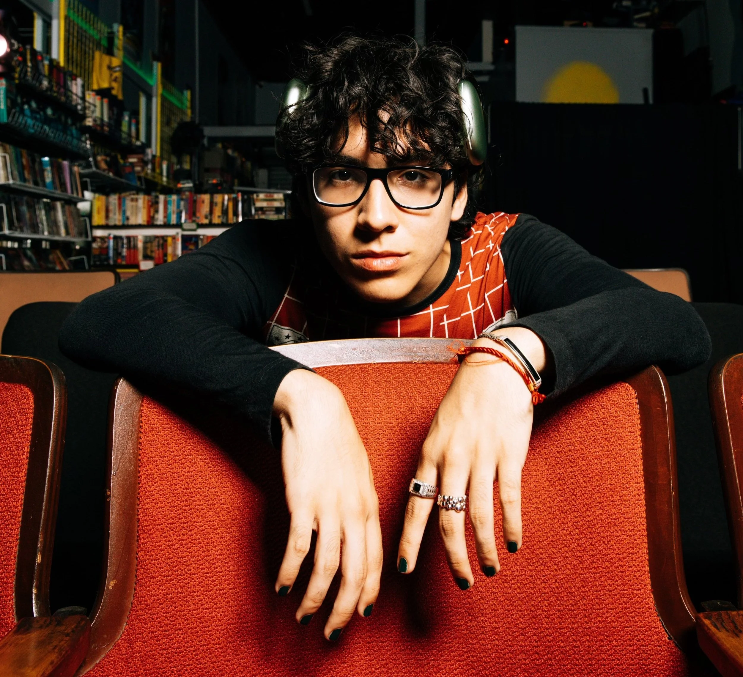 Q&A: Riovaz is Trailblazing His Own Melodic Path — The Luna Collective
