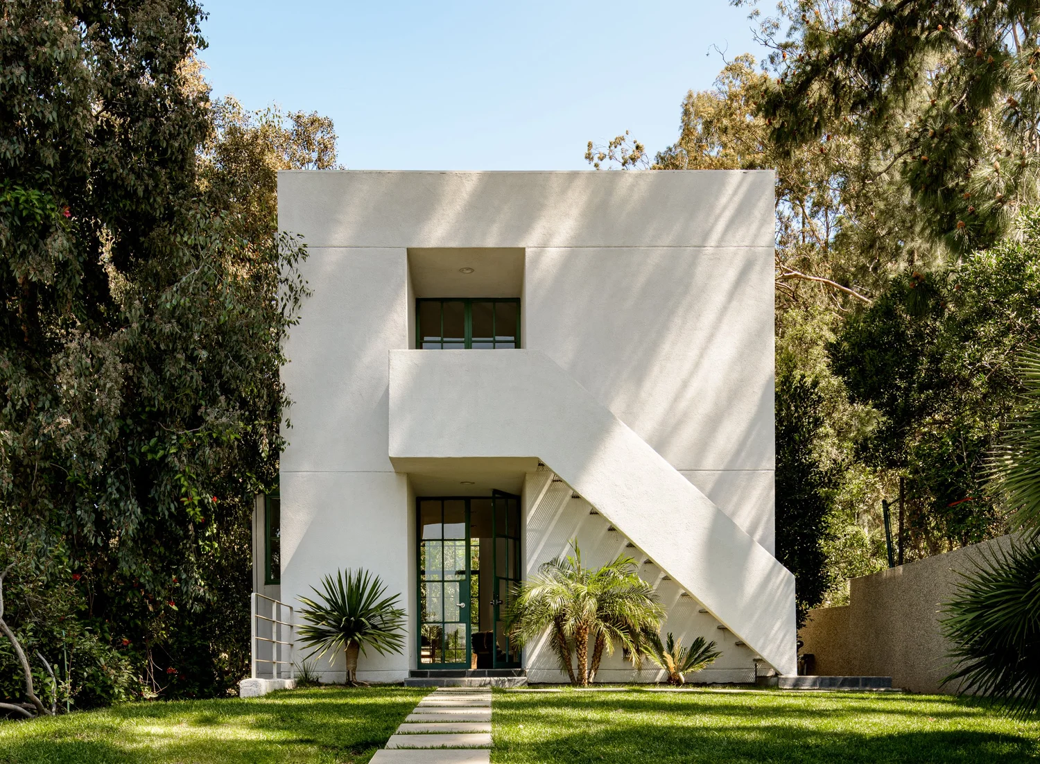 Richard Neutra Loring House — NILS TIMM VISUALS