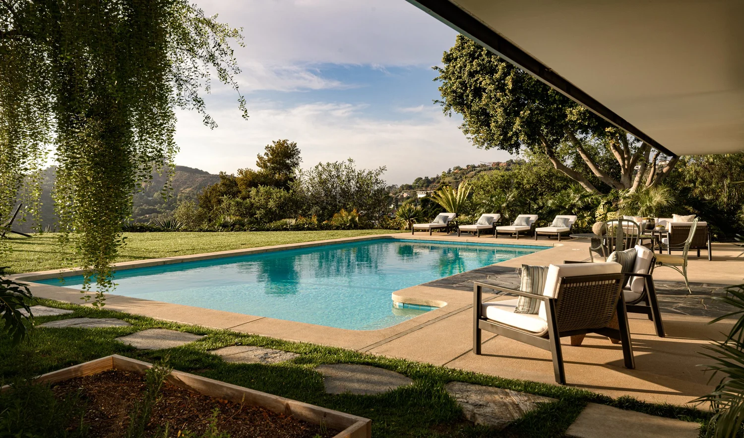 Richard Neutra Loring House — NILS TIMM VISUALS