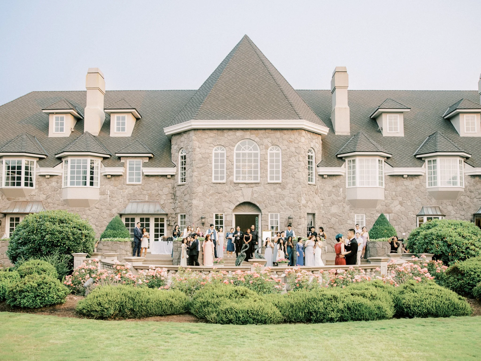 Luxury Oregon Castle Wedding Photoshoot Space — CHÂTEAU de MICHELLIA