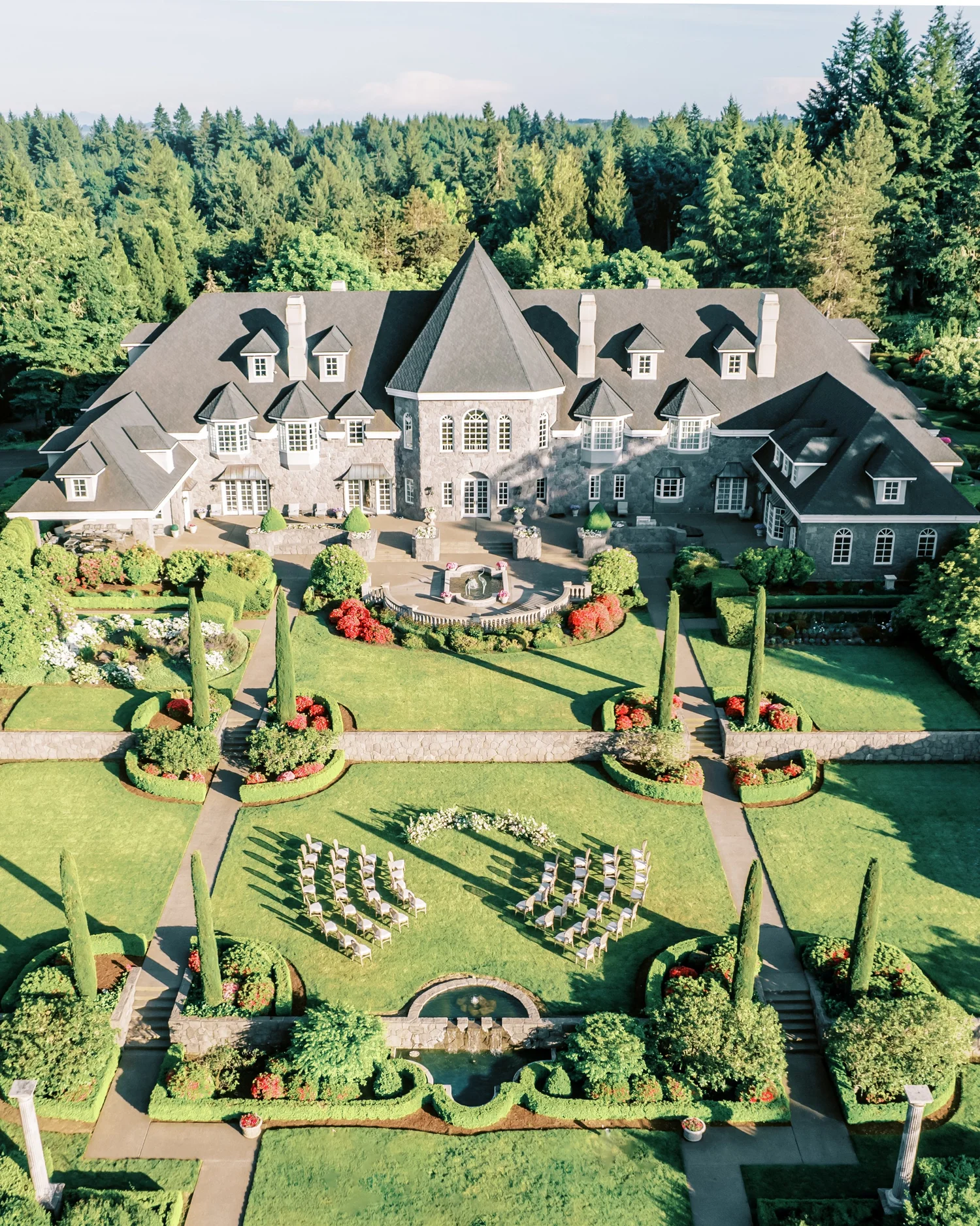 Luxury Oregon Castle Wedding Photoshoot Space — CHÂTEAU de MICHELLIA