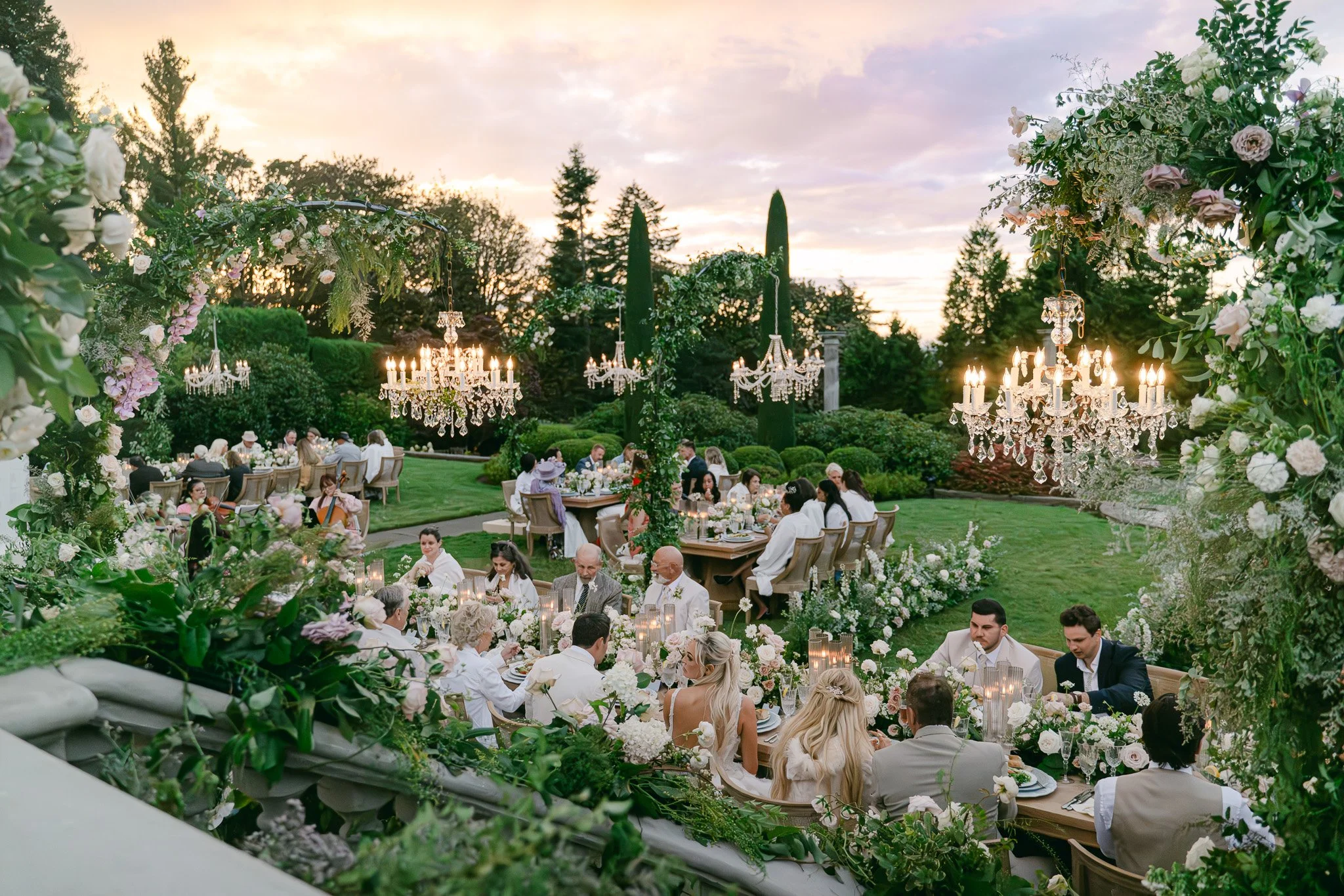 Luxury Oregon Castle Wedding Photoshoot Space — CHÂTEAU de MICHELLIA