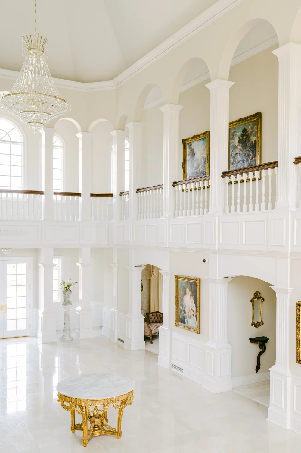 Luxury Oregon Castle Wedding Photoshoot Space — CHÂTEAU de MICHELLIA