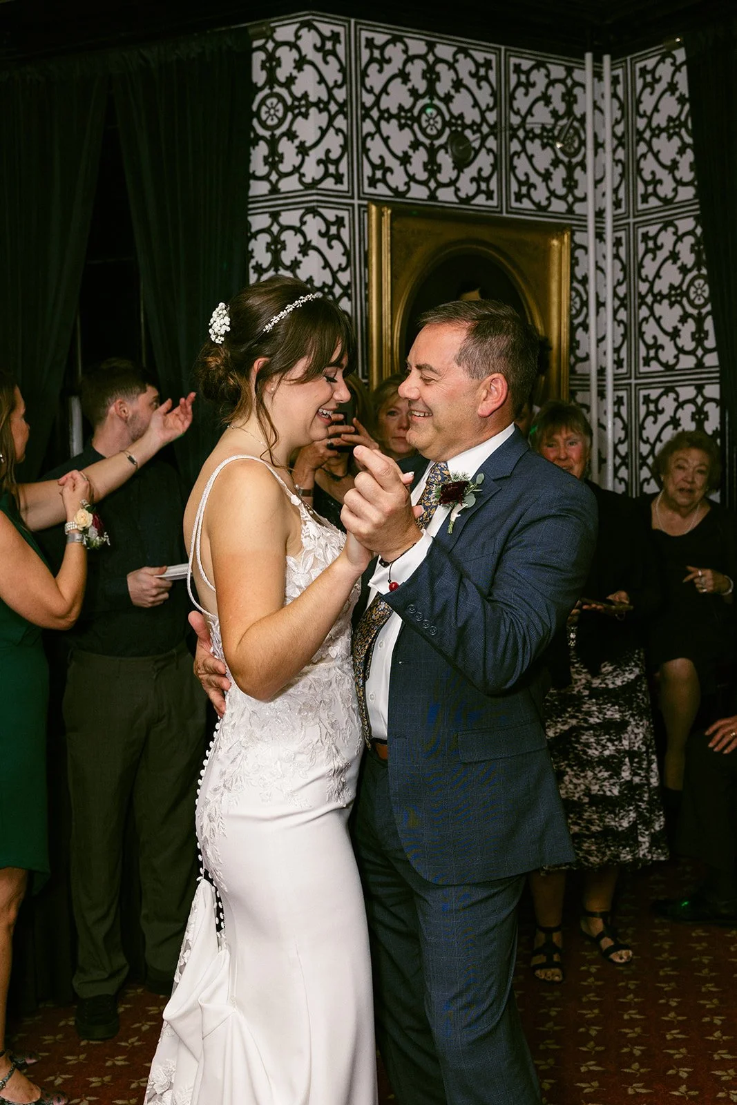 The Ultimate Guide to an Inn at Taughannock Falls Wedding — Emilee ...