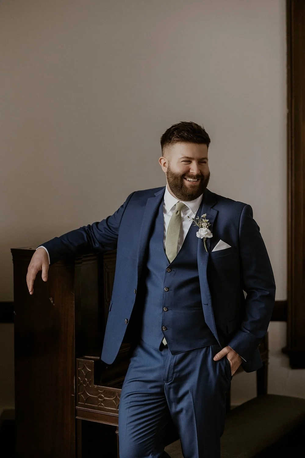 Timeless New York Wedding | Historic Ill Eagle Taphouse — Emilee ...