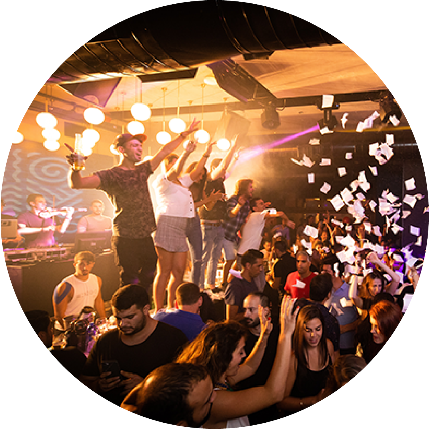 Delta Point, Croydon, CR0 2GY | Dstrkt Flats — dstrkt