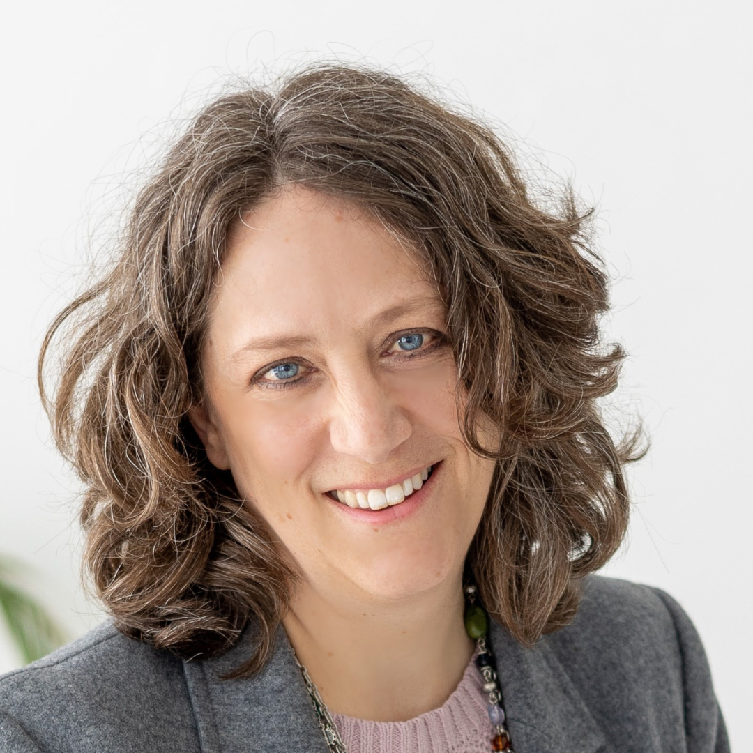 Lisa Triscari's Instagram, Twitter & Facebook on IDCrawl