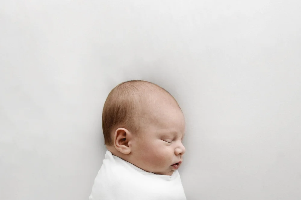 Shortening a Baby — Newborn Baby Photographer Dundee Mabel & Moose