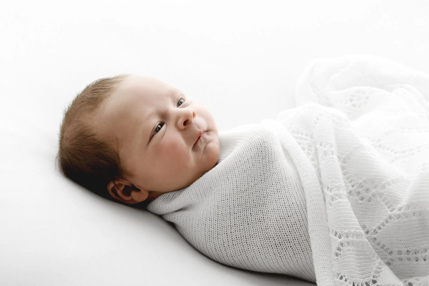A complete guide to buying a white baby shawl for your newborn ...