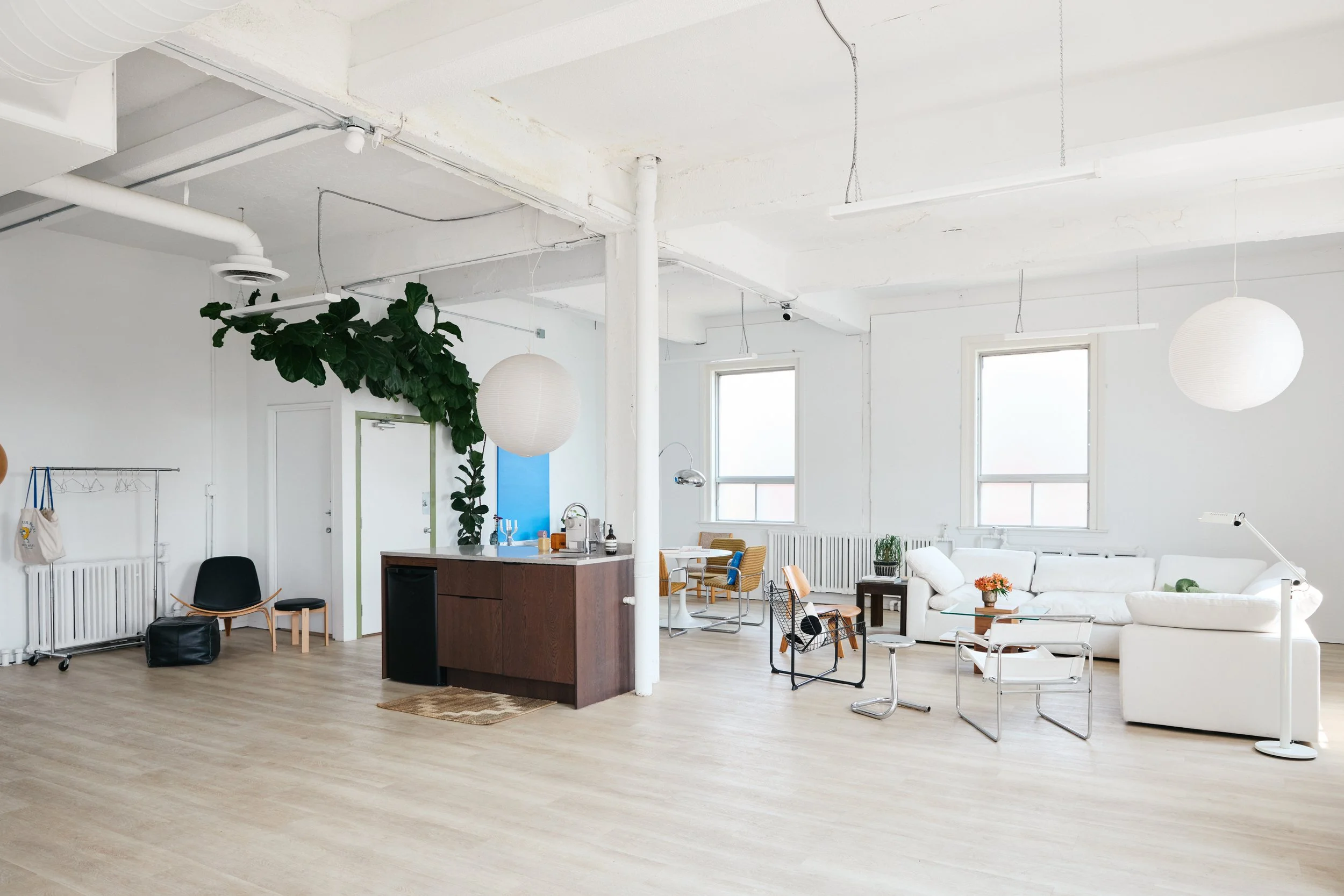 Quay Creative Co. | Brand Photography + Studio Rentals