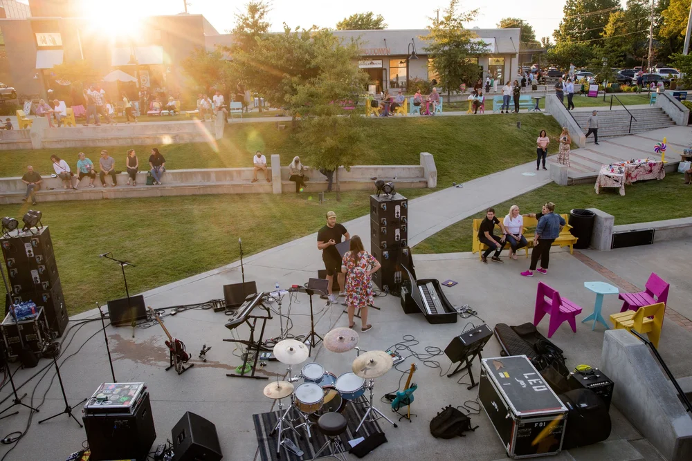 Contact 3 — Downtown Springdale