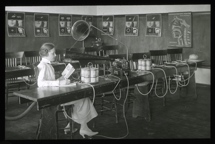 Review: Darren Wershler, Lori Emerson, and Jussi Parikka, ‘The Lab Book ...