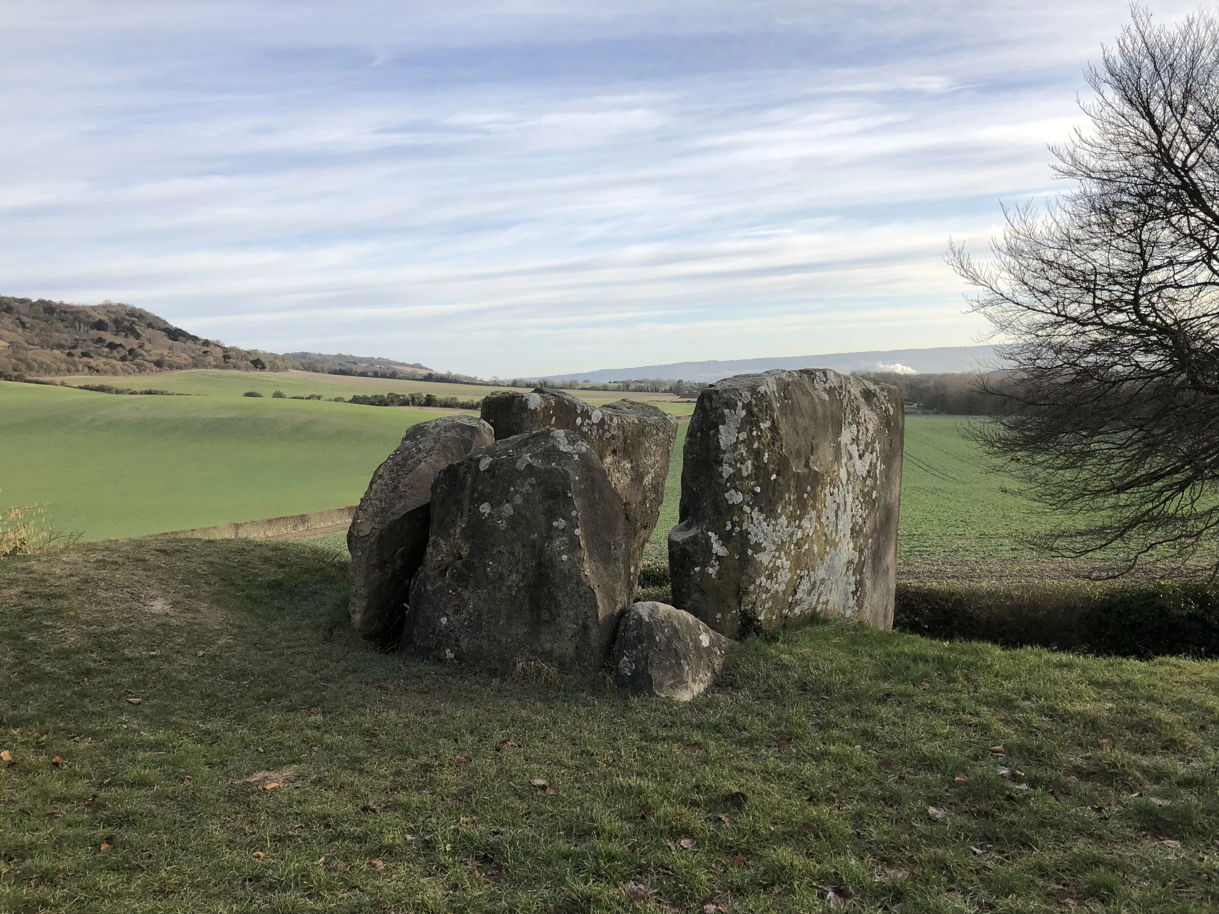 Coldrum Long Barrow — Little Legs