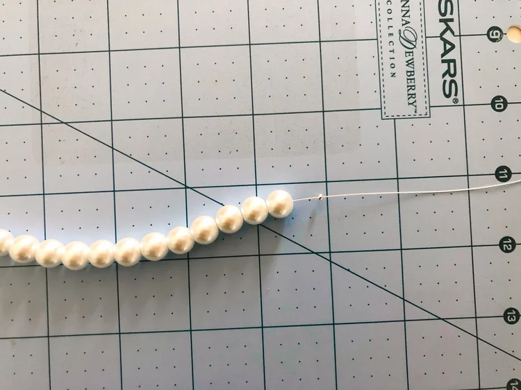 DIY: Pearl or Bead Face Mask Chain | Chronically Chic
