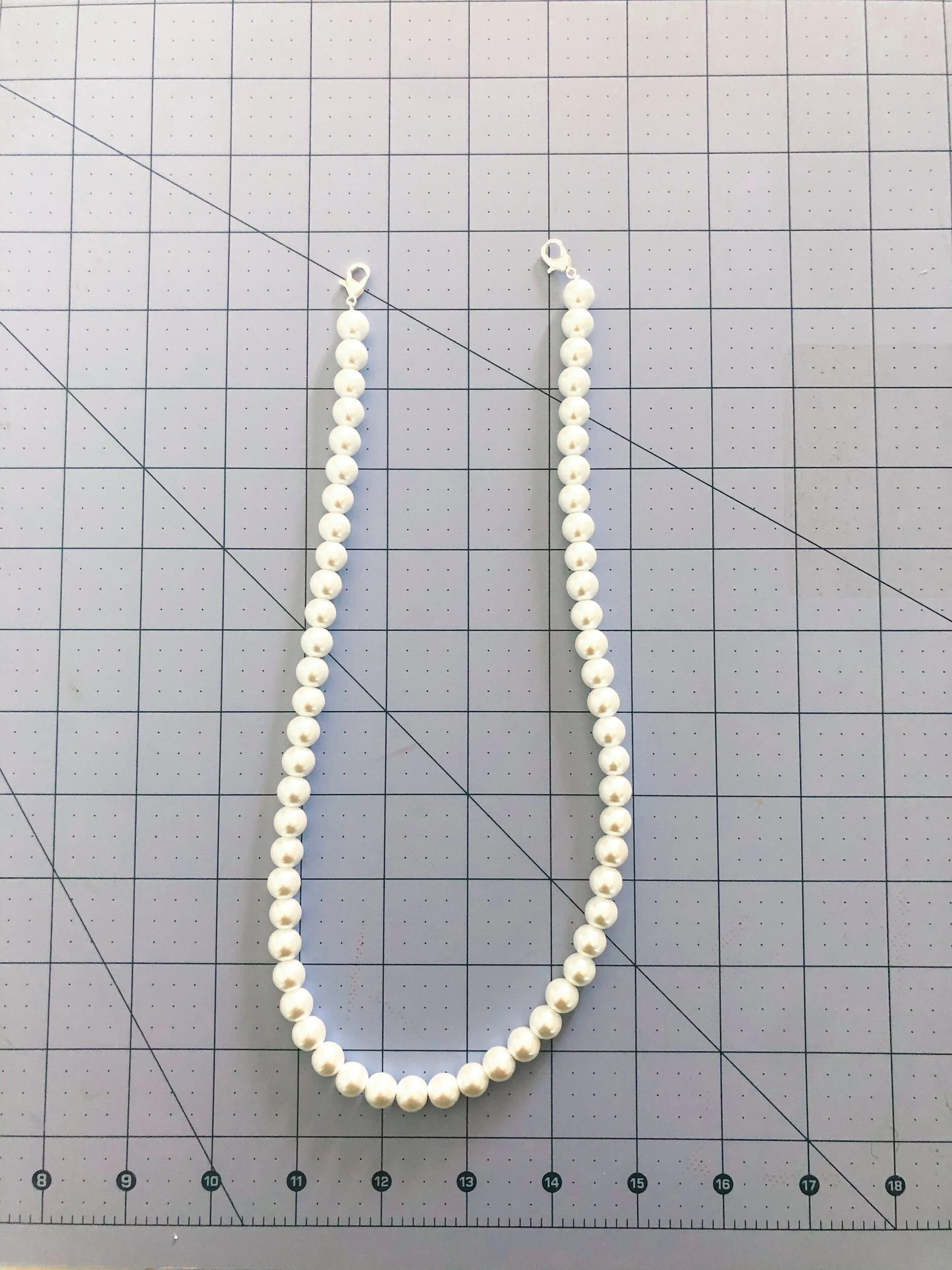 DIY: Pearl or Bead Face Mask Chain | Chronically Chic