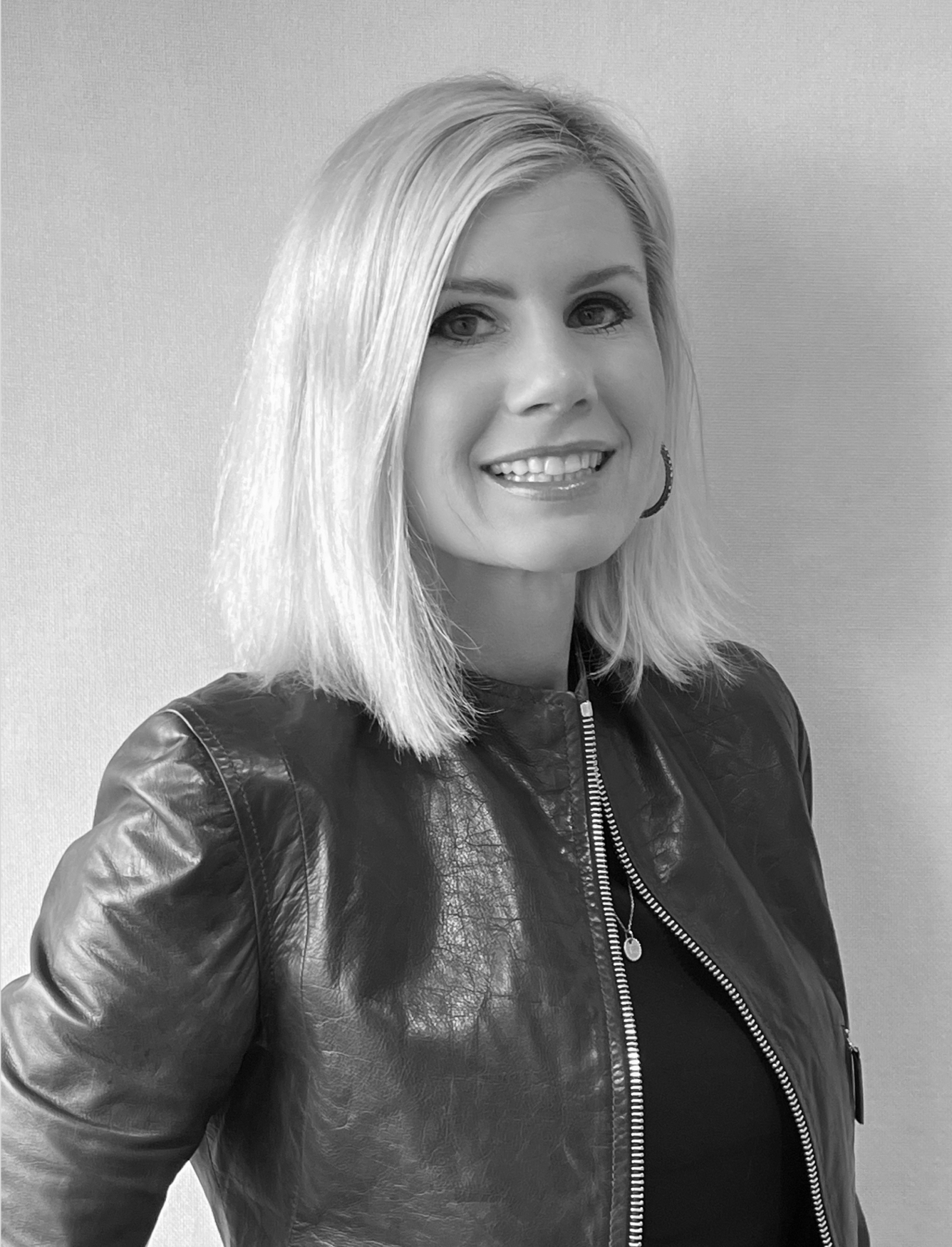 As Luxury Turns Mass, Consumers Search for the Rare — HURS