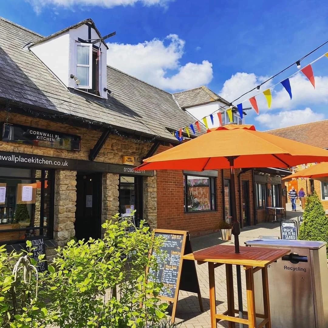 Cornwall Place Kitchen — DISCOVER BUCKINGHAM