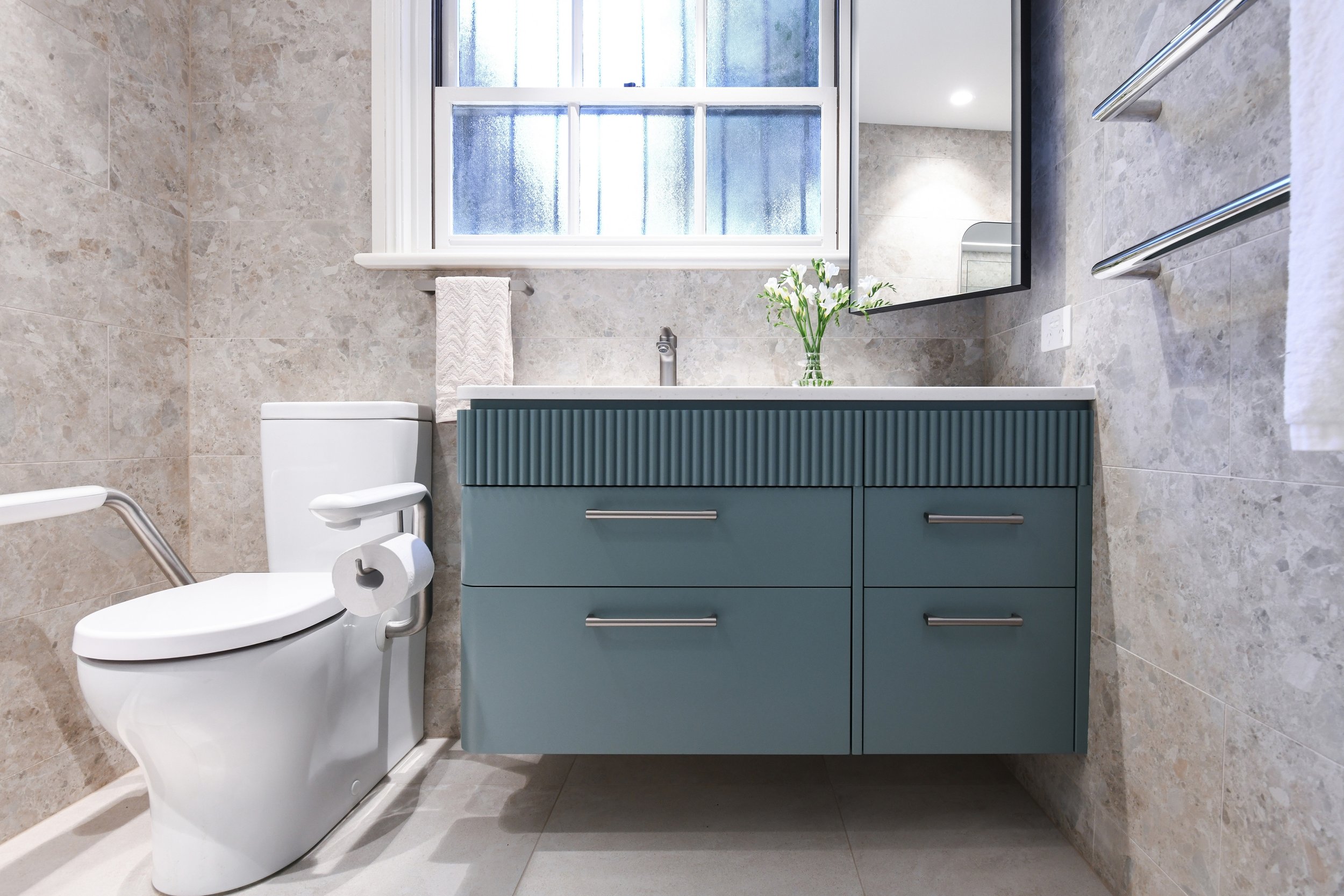 Crafting an Accessible and Stylish Bathroom for Ageing in Place — The ...