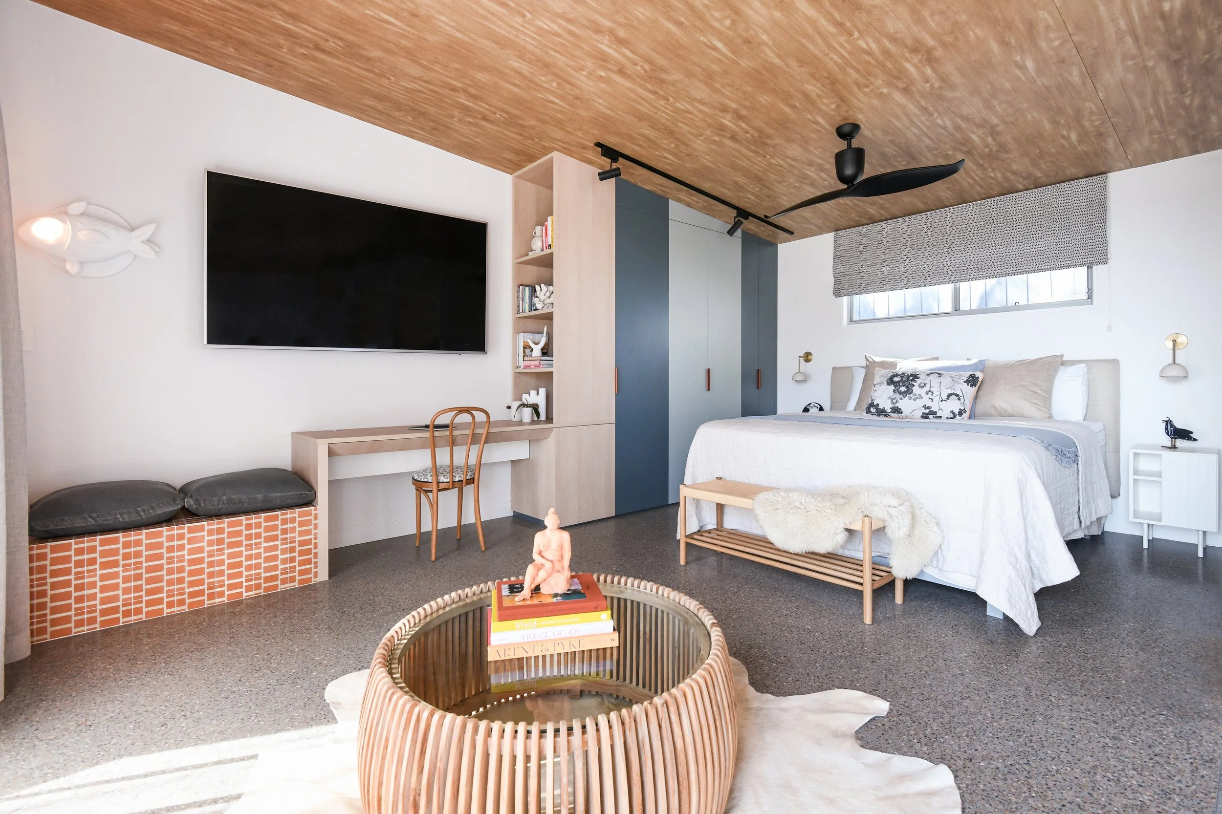 Giraffe Studio Unveiled: Where Playful Charm Meets Practical Brilliance ...