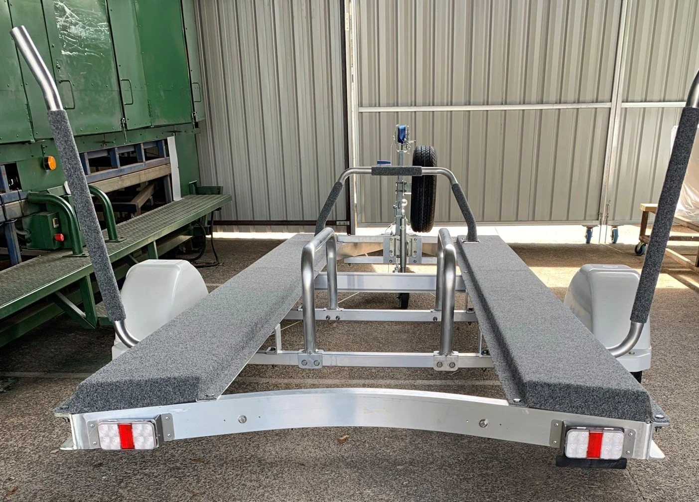 MAGNUM TRAILER — Quantum Catamarans