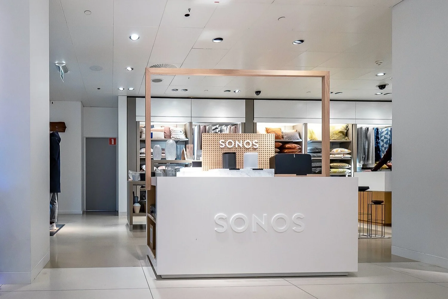 Sonos - Instore Displays — oy
