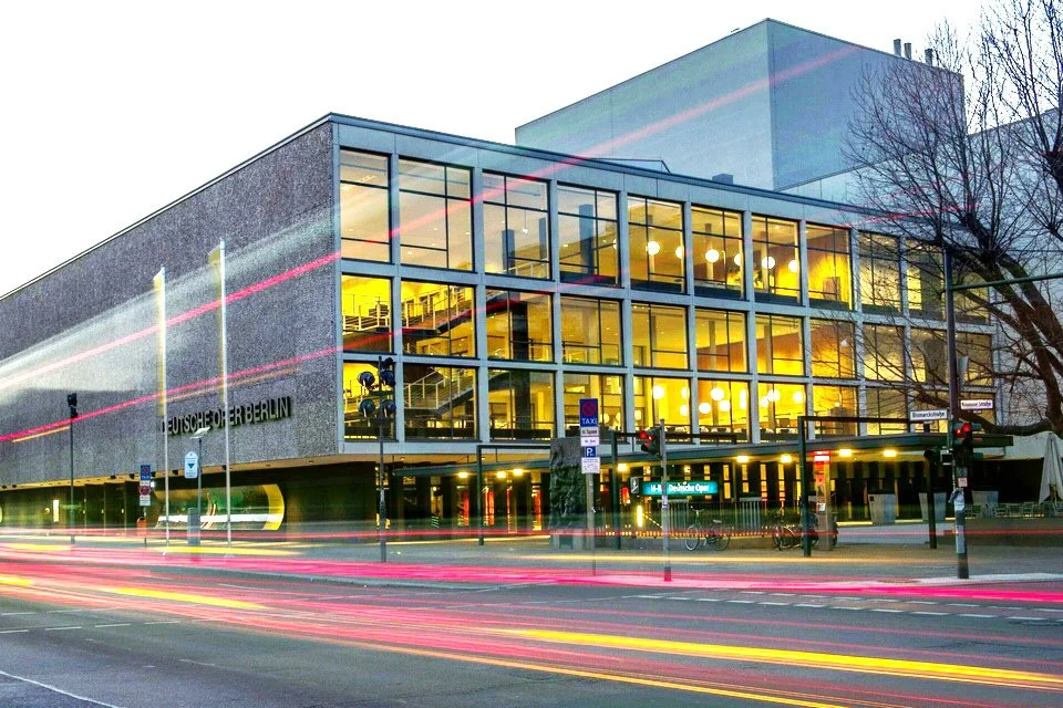 Kyle Miller, Baritone