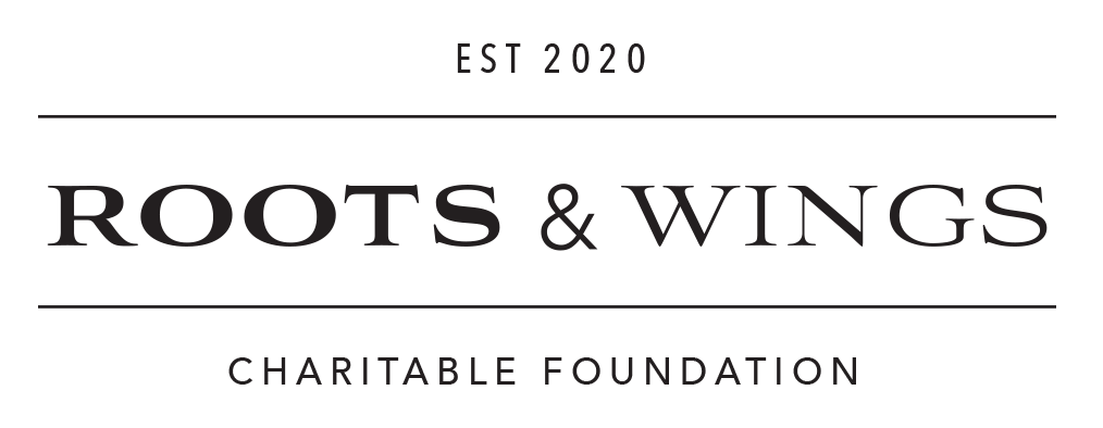Roots And Wings Logo