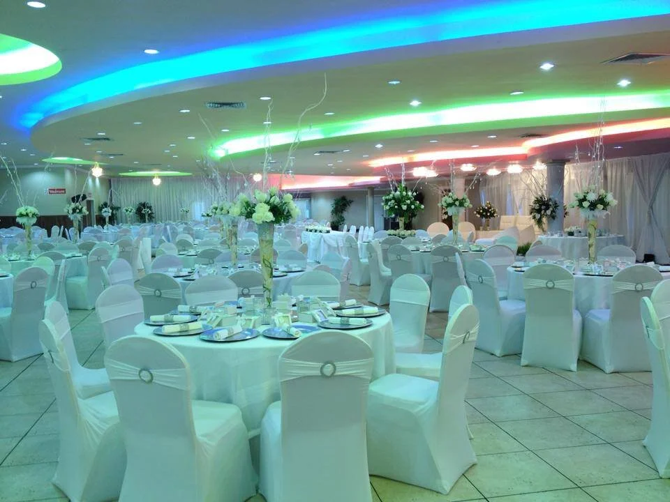 Gaston Courts — Little Bride Book Ltd.