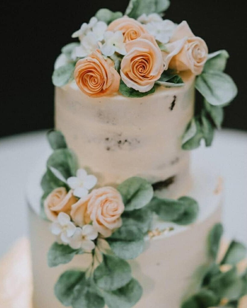 AJ’s Wedding Cakes and Desserts — Little Bride Book Ltd.