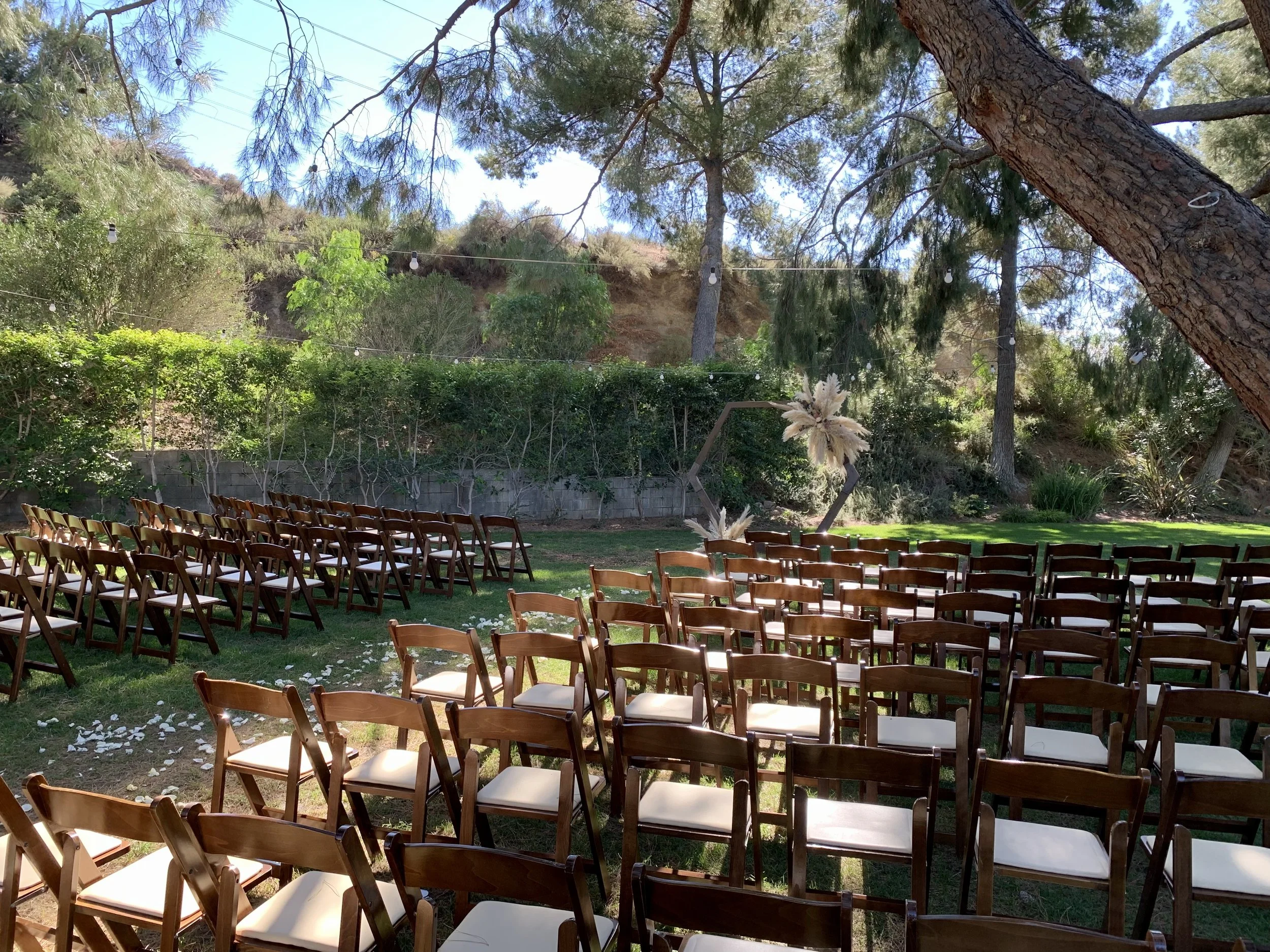 Gallery - Center Lawn — BLOMGREN RANCH