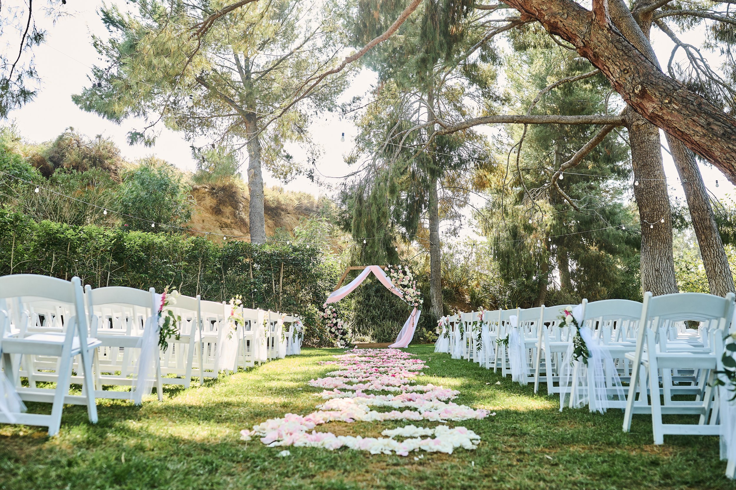 Gallery - Center Lawn — BLOMGREN RANCH