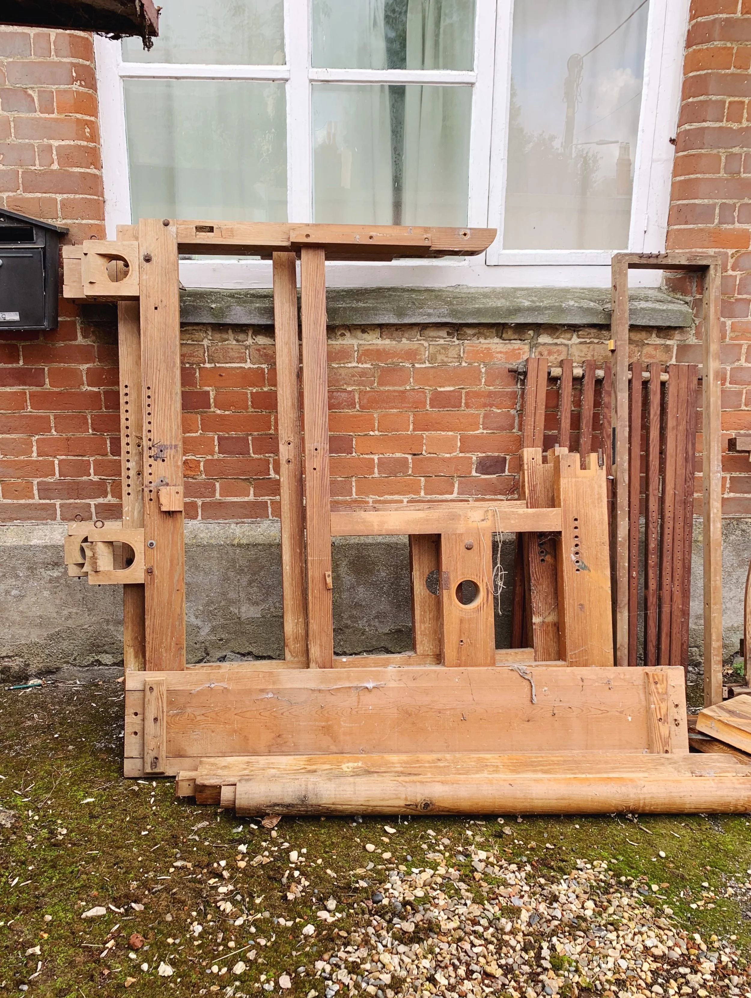 Your Guide To Buying A Second-Hand Floor Loom — Balfour & Co Weaving ...