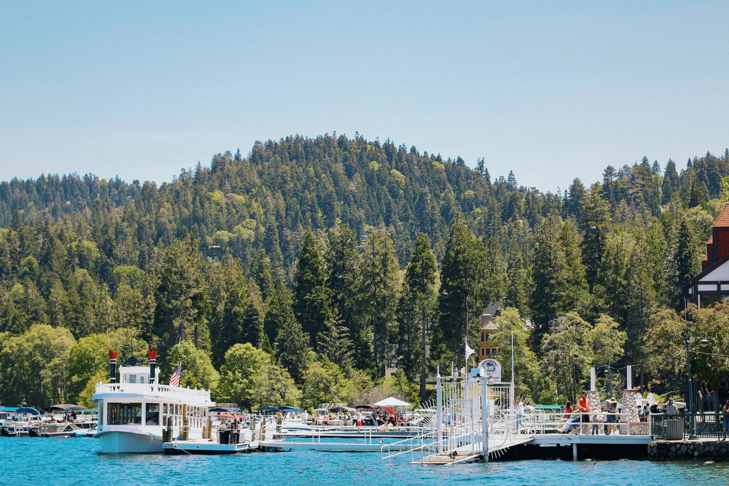 LAKE ARROWHEAD VILLAGE