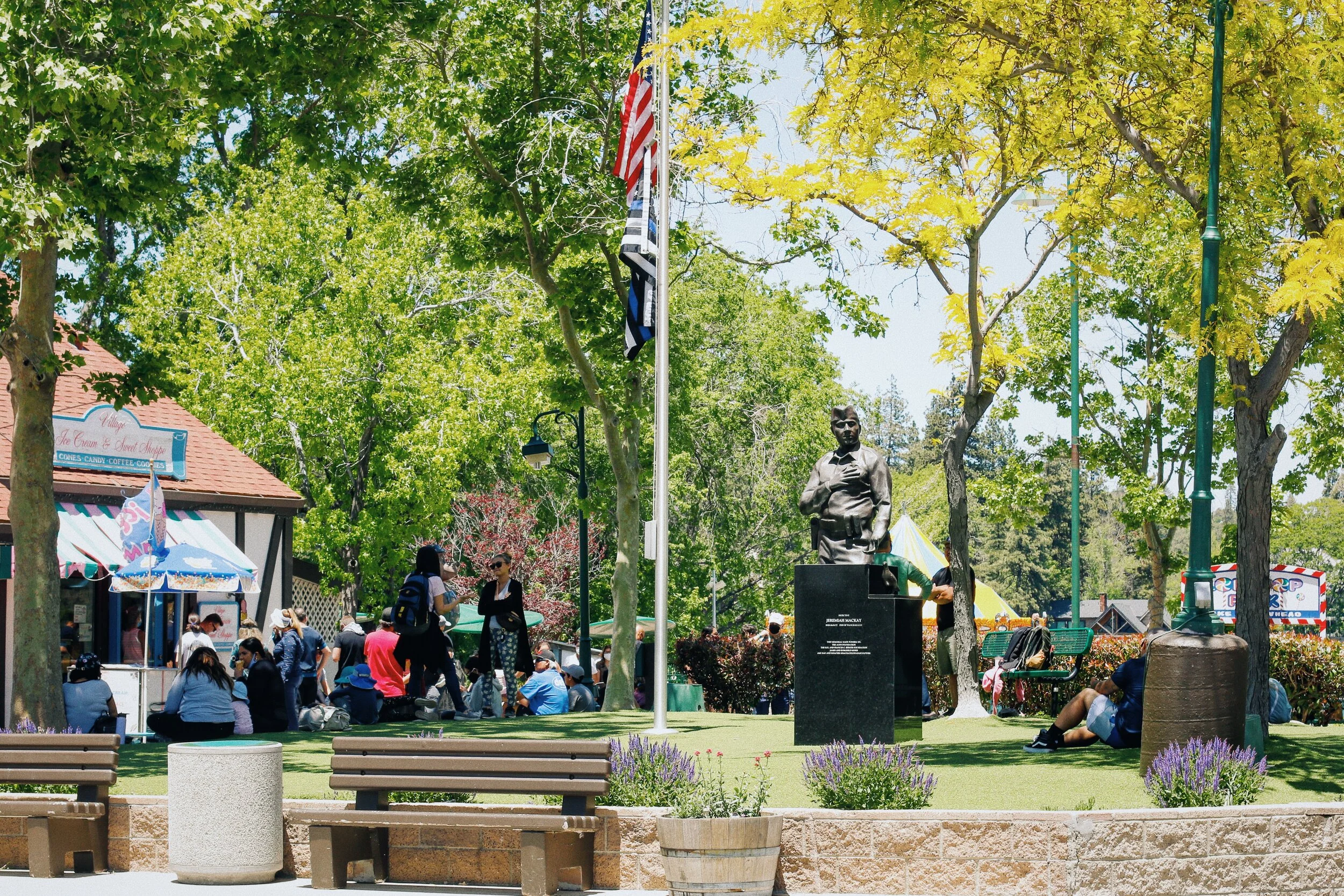 LAKE ARROWHEAD VILLAGE