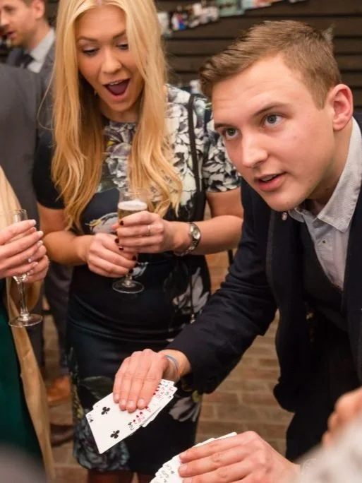 Iain Bailey - Magician in Berkshire Magician in Berkshire