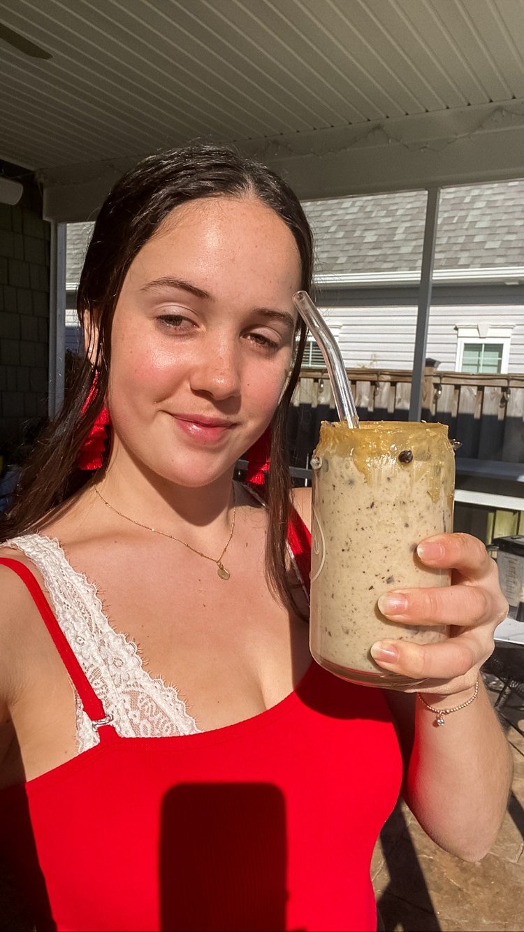 Peanut Butter Chip Smoothie — Kate's Clean Eats