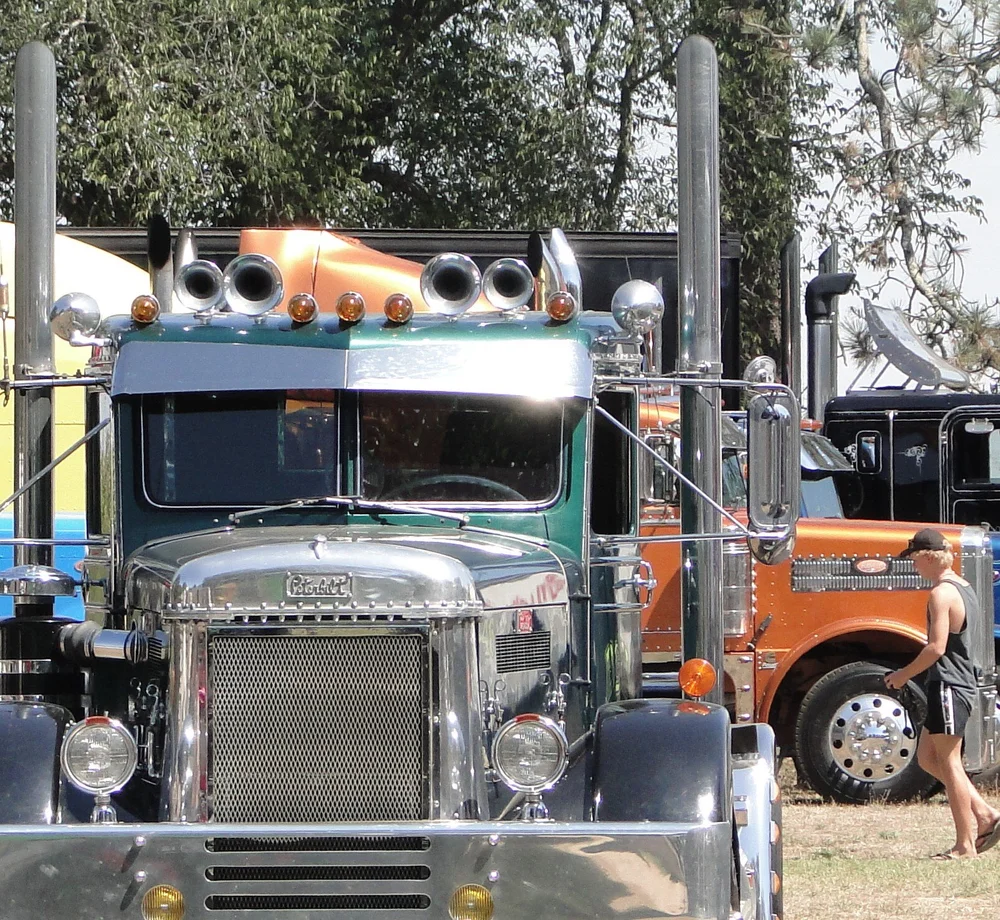 Laurie O’Neil - Mr. Peterbilt Australia — Truckin with Kermie