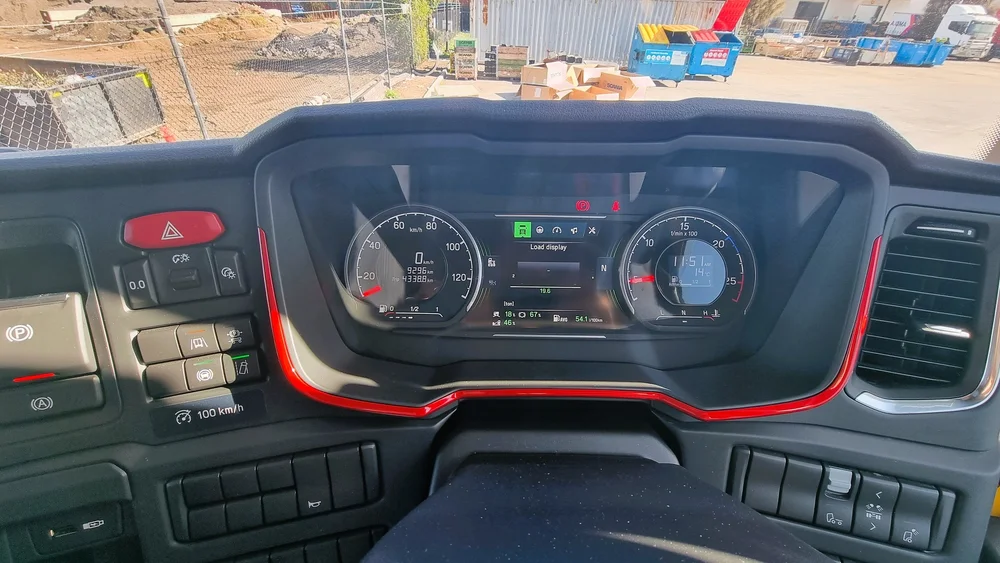 Scania’s New Smart Dash - And a Look Down The Ages — Truckin with Kermie