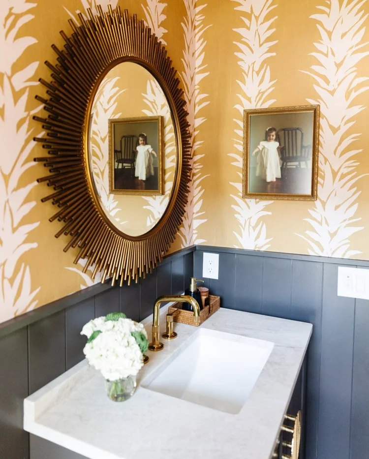 A Powder Bath Made to Stand Out — Furnish