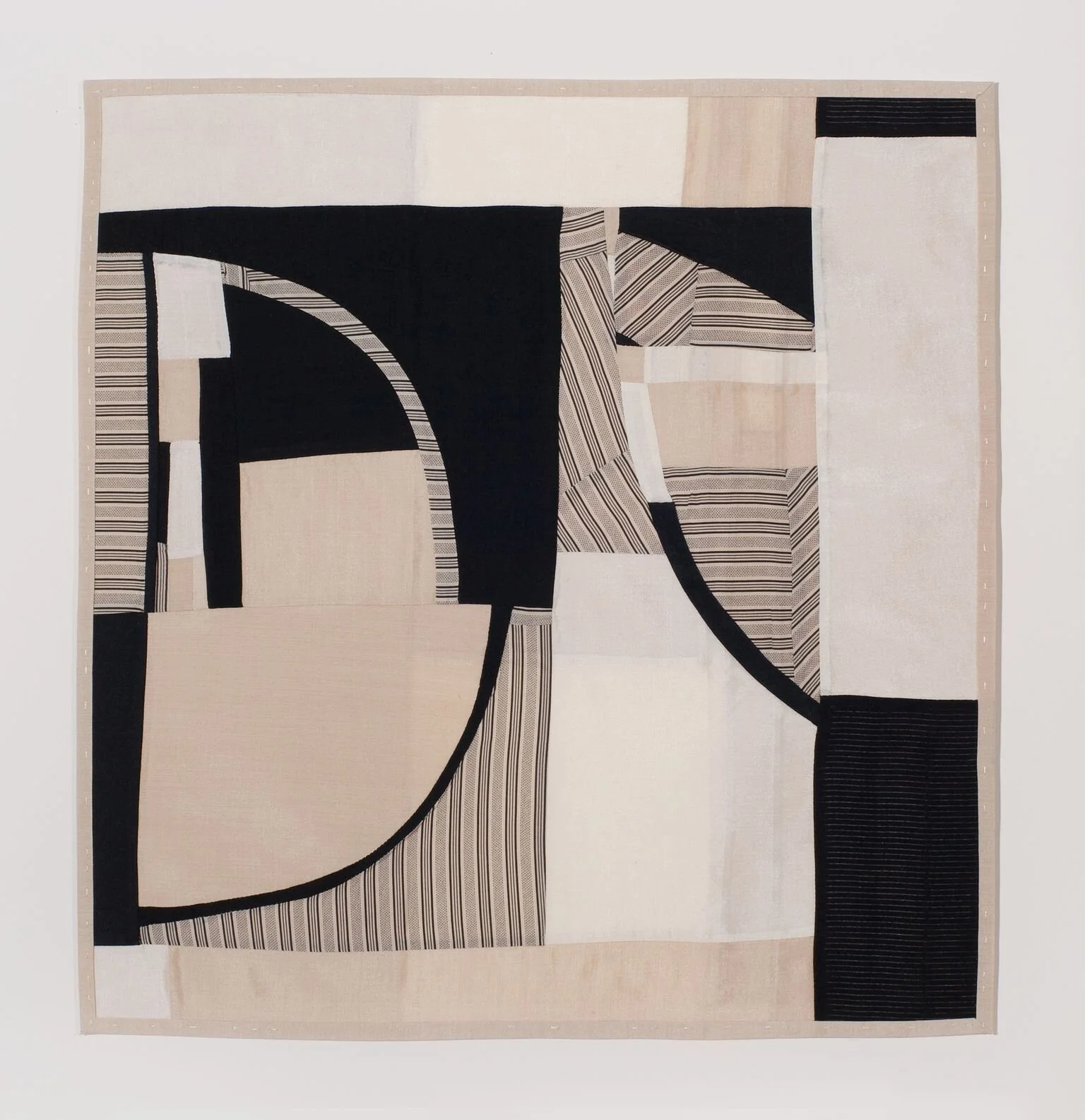WHITE/BLACK — DEBRA SMITH