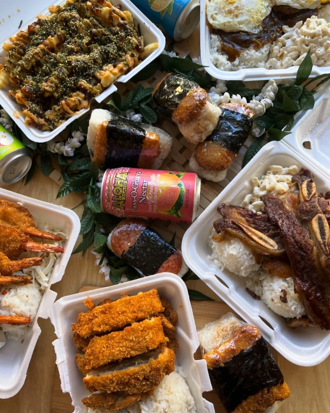 ALOHA EATS