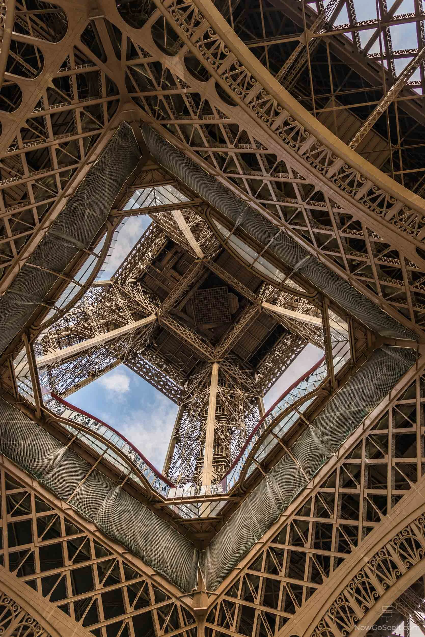 5 Best Places to Take Photos in Paris