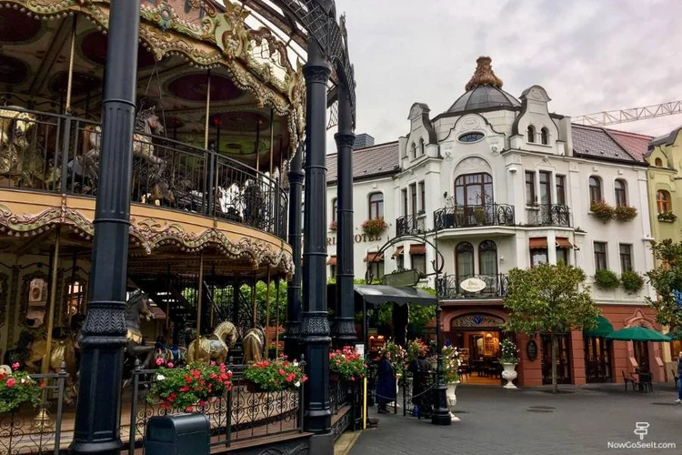 Visiting Phantasialand: Guide To The German Theme Park