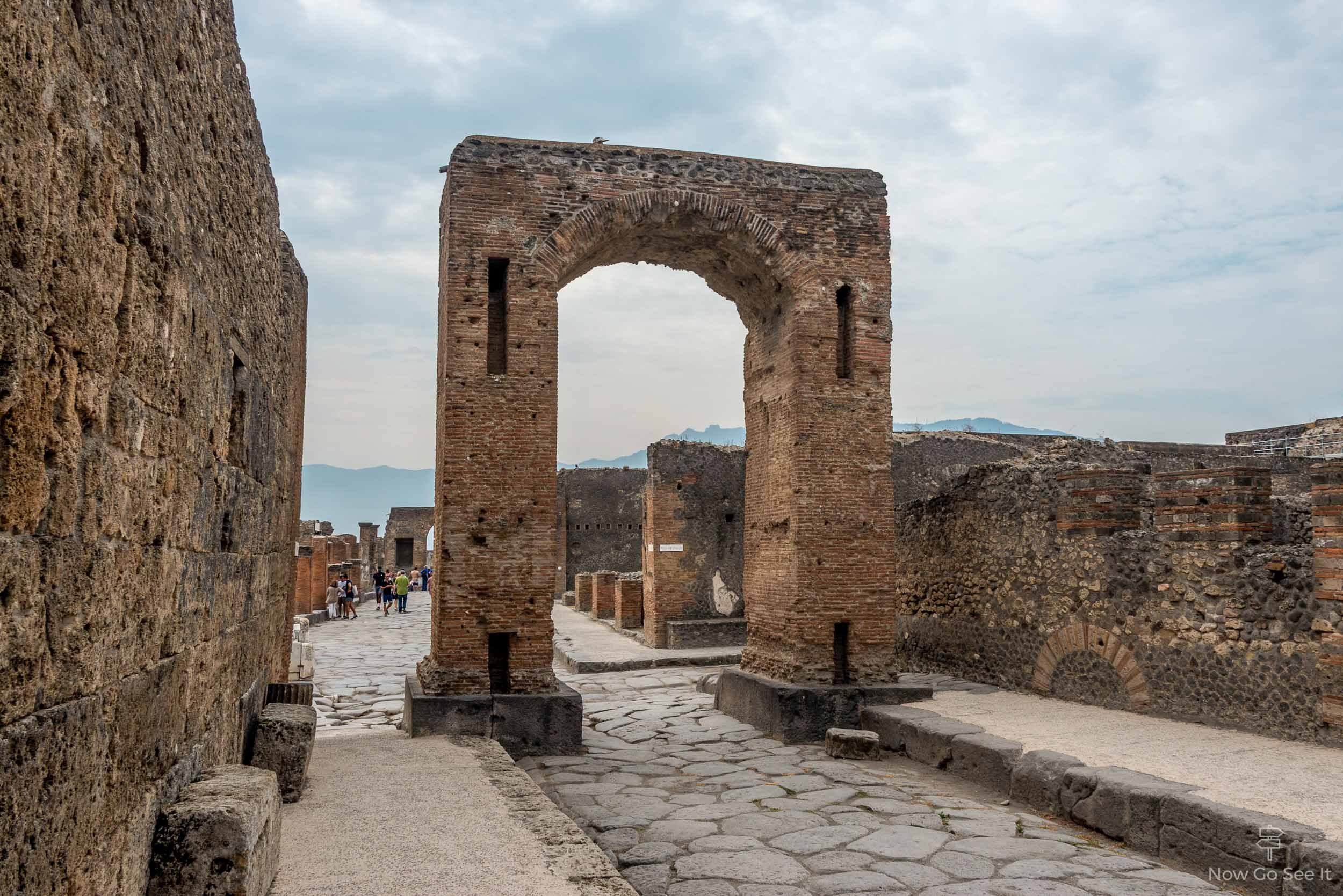Pompeii on Your Own