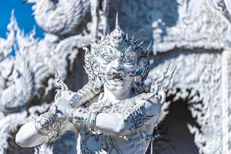 The White Temple: Visiting the Famous Chiang Mai Temple