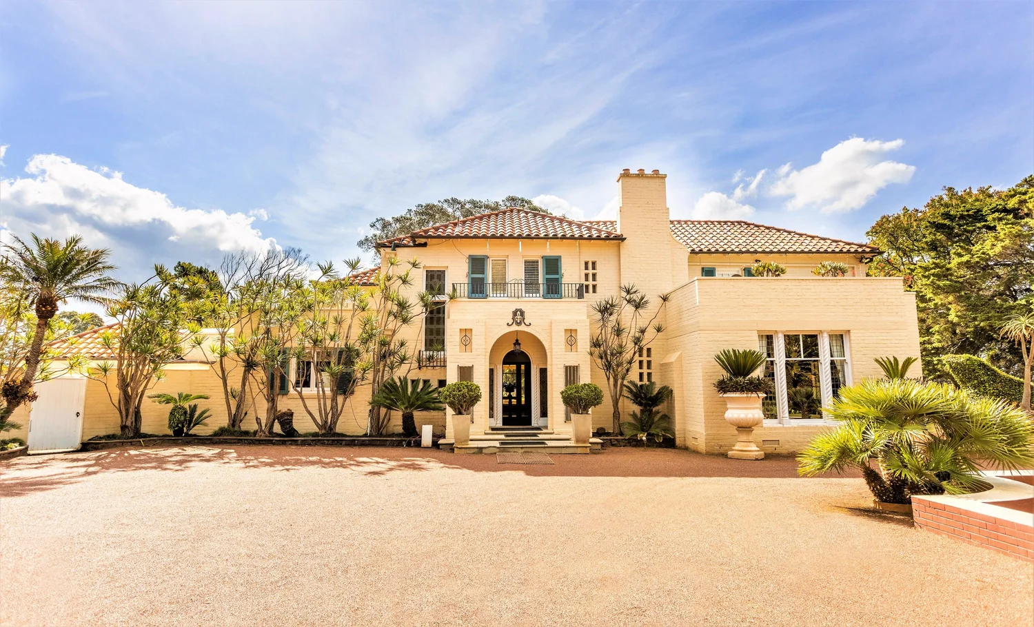 History — PUKETUTU ISLAND ESTATE - Weddings & Events