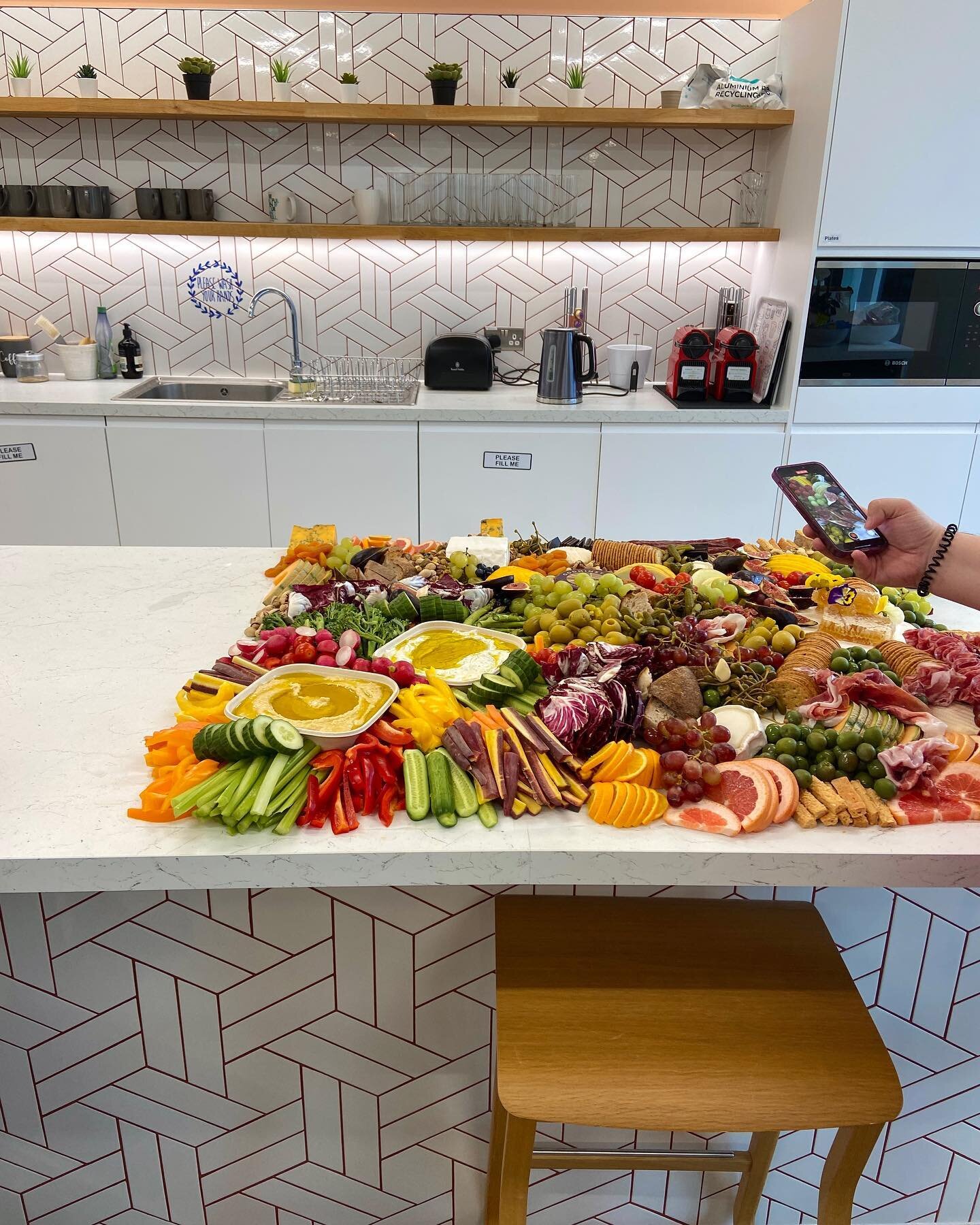 London's cutest grazing tables, grazing platters and cheese boards ...