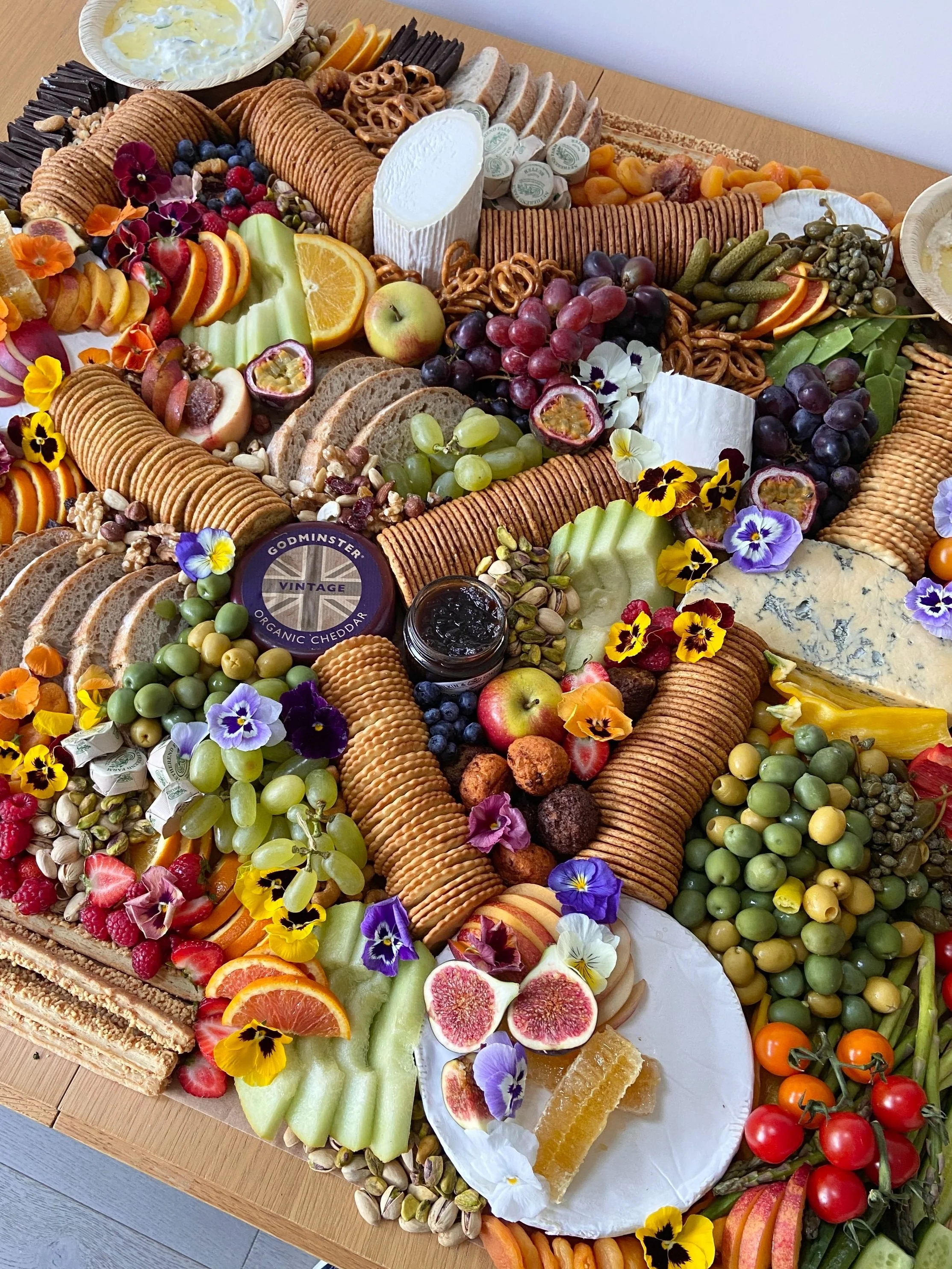 London's cutest grazing tables, grazing platters and cheese boards ...