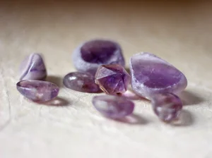 How to Pair Amethyst With Essential Oils | DIY Roller Bottle Recipe ...